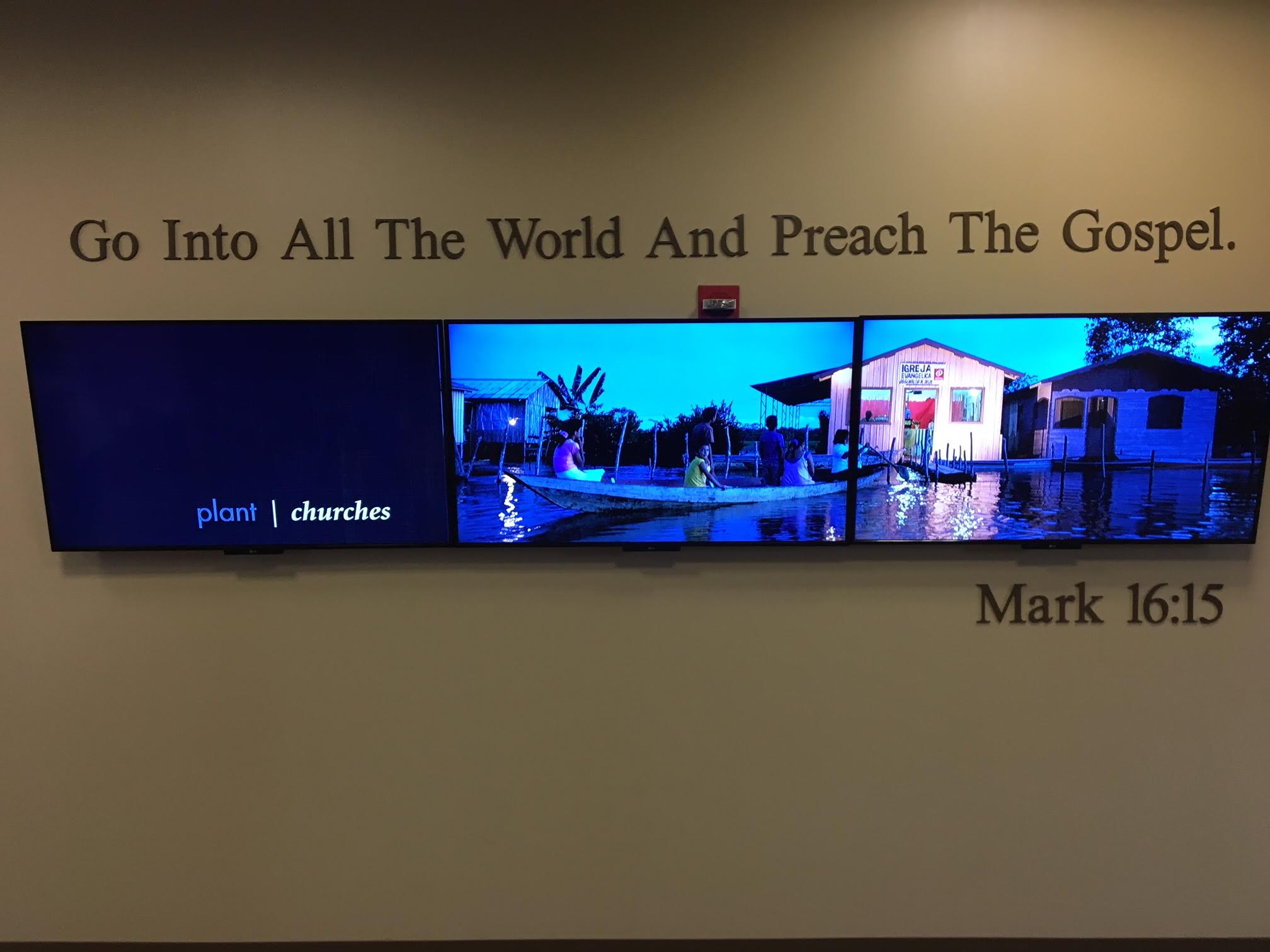 Three Screens – creativeworshipideas